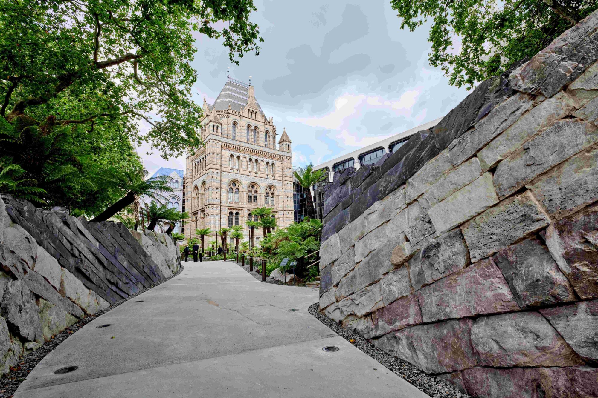 Natural History Museum Evolution Garden - Stone Federation GB